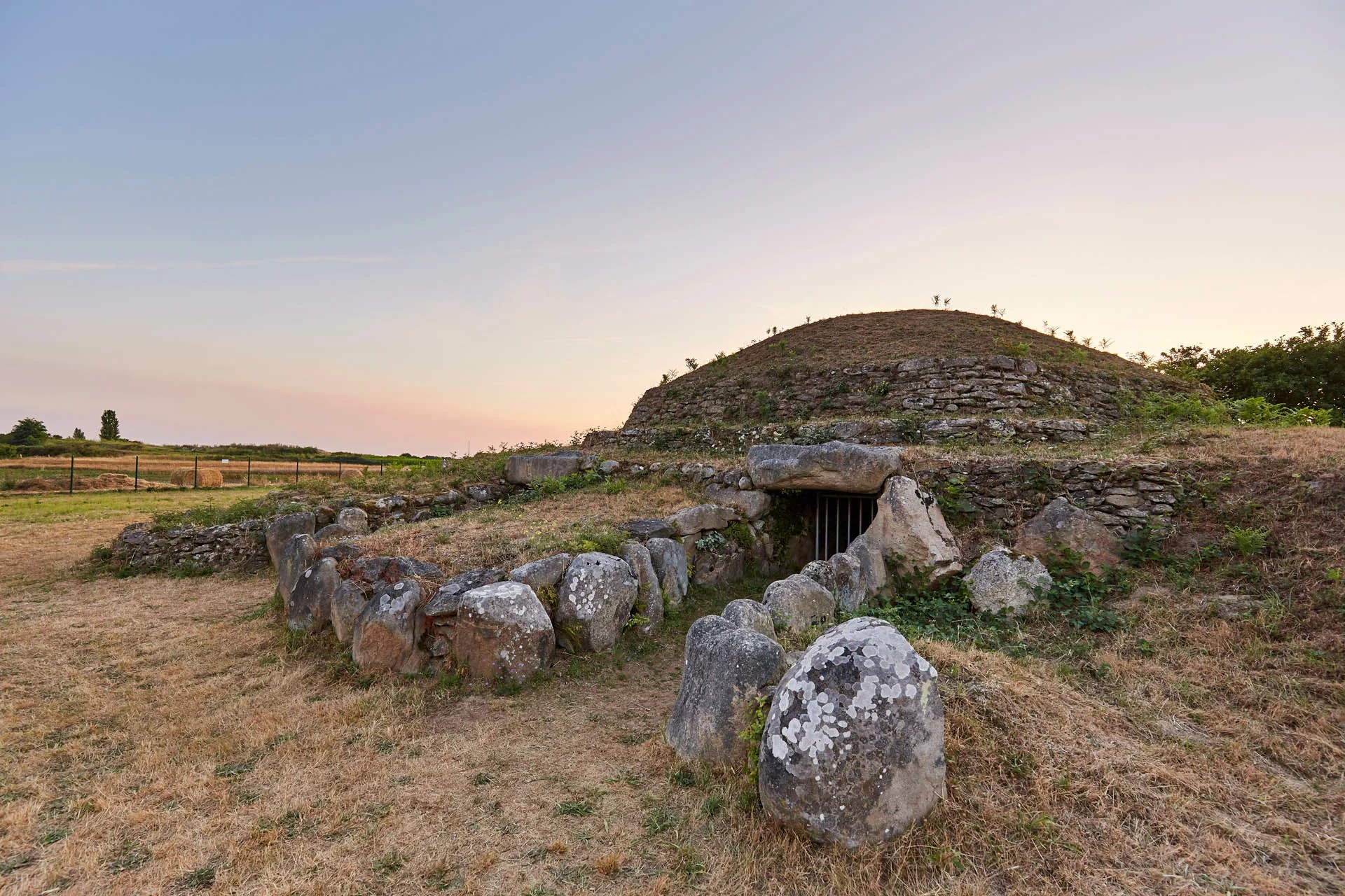 Visite du tumulus de Dissignac - Saint-Nazaire Patrimoine